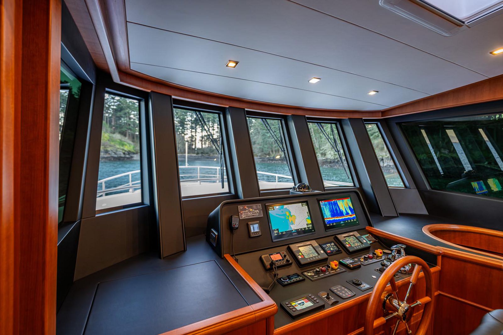 Northwest 55 | Northwest Yachts Dealer | Expedition